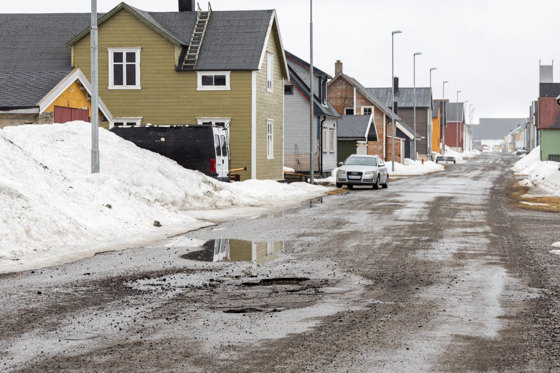 Dårlige gater og veier gir kostbare bilskader - Østhavet
